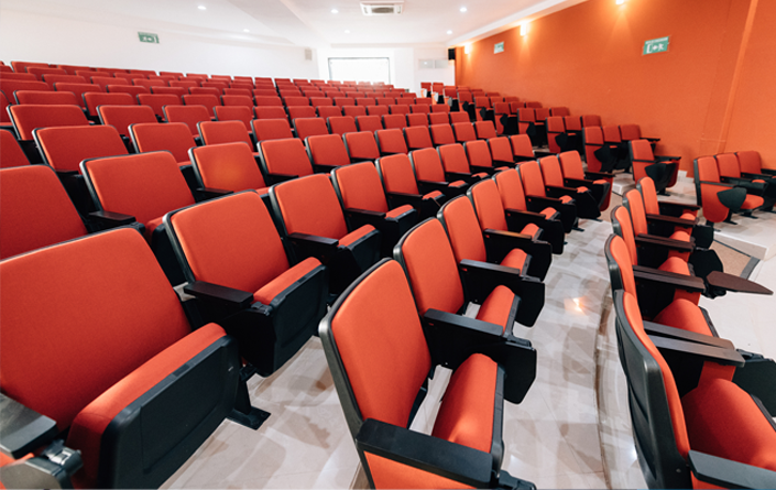 Do Large Classes Make It Harder to Learn? | AACSB